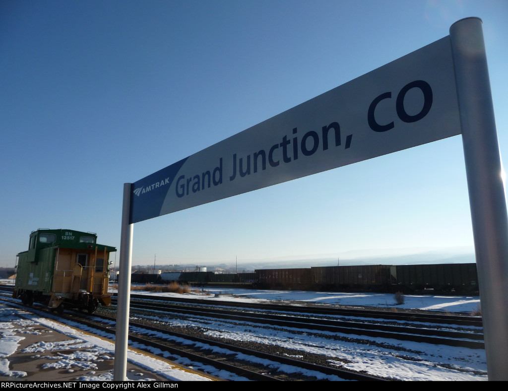 New Station Sign & BN 12517